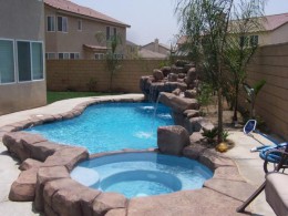 Blue Fountain Pools: Freeform Pools